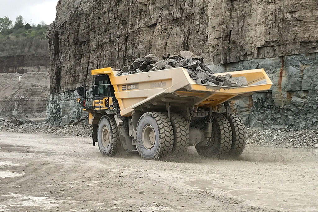 Komatsu HD465-8 Mechanical Trucks Specs | SMS Equipment